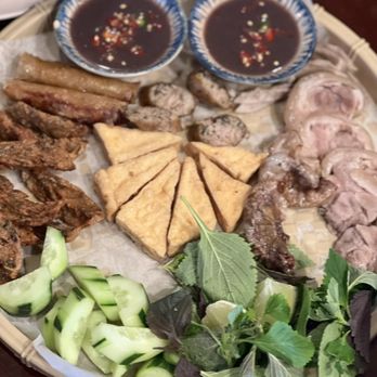 CLAY POT KITCHEN - COM NIEU HOUSTON - Updated June 2024 - 255 Photos ...