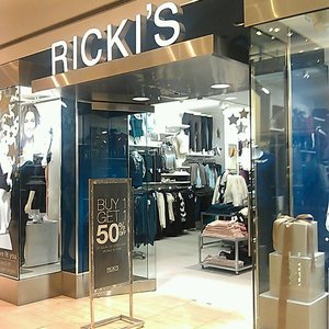 ARITZIA - Updated December 2024 - 6455 Macleod Trail SW, Calgary ...