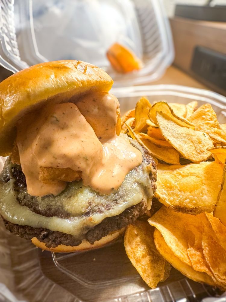 MILWAUKEE BURGER COMPANY - Updated December 2025 - 296 Photos & 351 ...