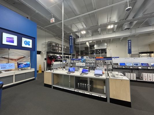 BEST BUY SOUTH LOOP - Updated January 2026 - 42 Photos & 217 Real ...