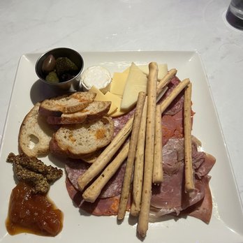 NINE ZERO ONE IGLOO BAR - Updated December 2024 - 44 Photos & 36 ...