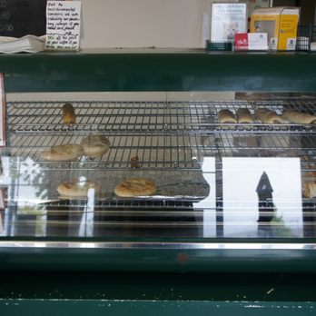 CROMWELL BAKERY - Updated July 2025 - 11 Photos - 73 The Mall, Cromwell ...