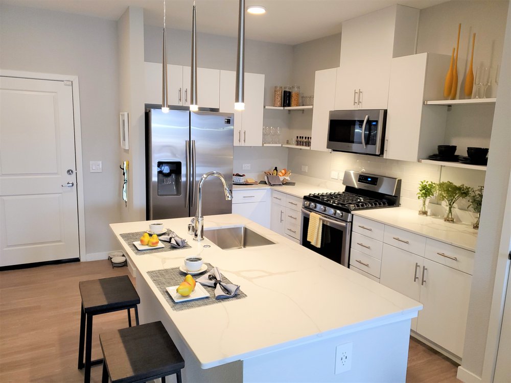 INOVA - Updated October 2025 - 107 Photos & 52 Reviews - 14001 Summit ...