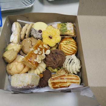 MINA BAKERY - Updated March 2025 - 80 Ellesmere Road, Toronto, Ontario ...