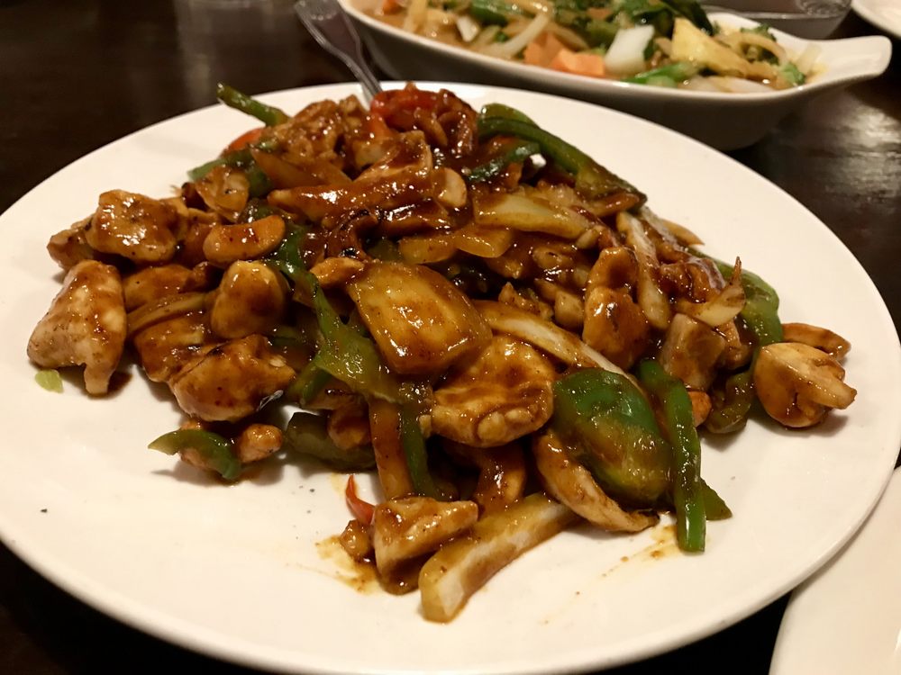 THAI PIN - 305 Photos & 255 Reviews - Thai - 560 Lawrence Sq Blvd S ...