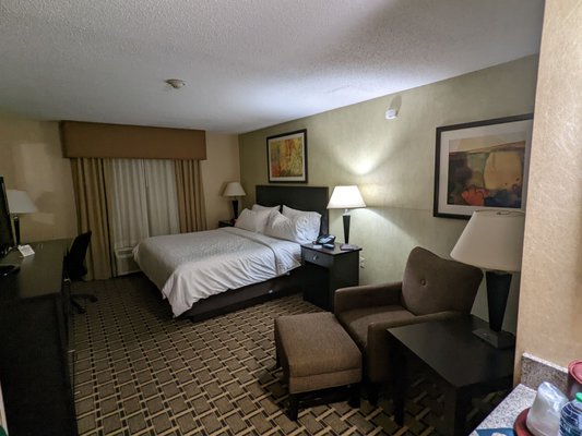 HOLIDAY INN EXPRESS & SUITES SHARON-HERMITAGE - Updated January 2026 ...