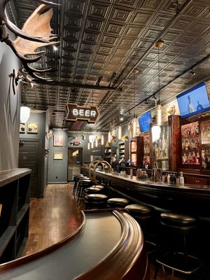 THE GOLDEN HOOSIER - 478 Photos & 229 Reviews - 3707 S Kingshighway ...