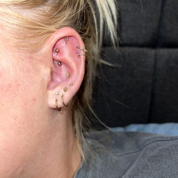 ENIGMA PROFESSIONAL PIERCING STUDIO - Updated August 2024 - 220 Photos ...