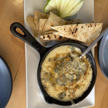 ROOTS THE RESTAURANT - Updated June 2025 - 290 Photos & 419 Reviews ...