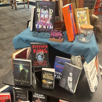 BOOKMANS ENTERTAINMENT EXCHANGE - Updated January 2025 - 70 Photos & 18 ...