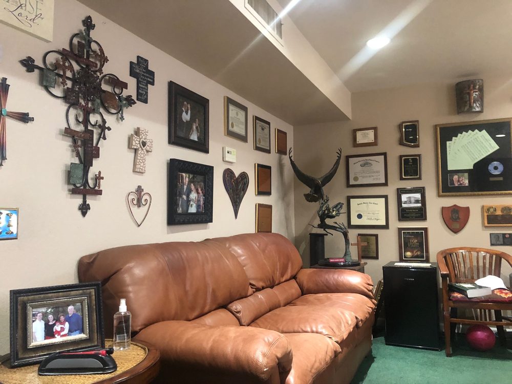 BELLAH LAW - Updated January 2026 - 35 Photos - 5622 W Glendale Ave ...