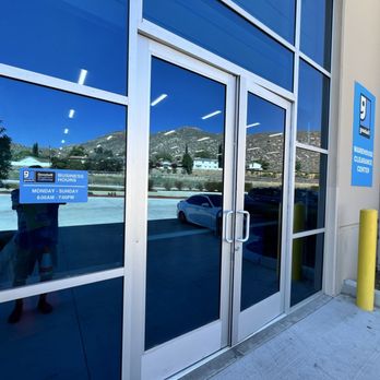 GOODWILL SOCAL RIVERSIDE WAREHOUSE CLEARANCE CENTER - Updated December ...