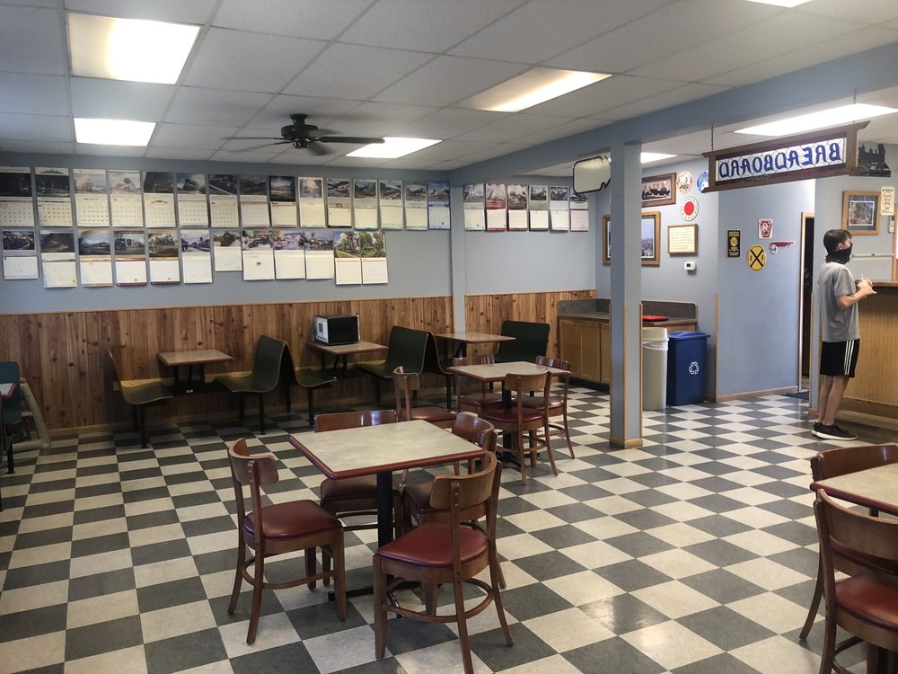 BREADBOARD - Updated July 2024 - 25 Reviews - 124 E Washington Ave ...