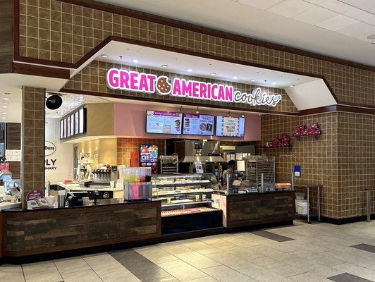GREAT AMERICAN COOKIES - OAK PARK MALL - Updated October 2025 - 11 ...