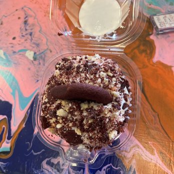 HIP HOP SWEET SHOP - Updated April 2025 - 97 Photos & 21 Reviews - 1805 ...