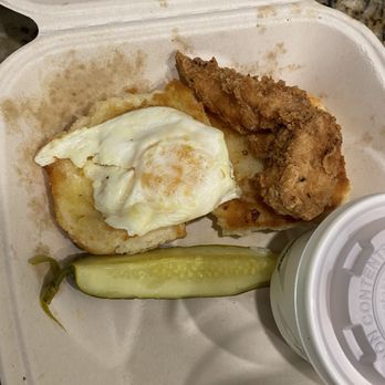 ANOTHER BROKEN EGG CAFE - Updated October 2025 - 109 Photos & 97 ...