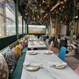 RESIDENTS CAFE & BAR - Updated October 2025 - 1833 Photos & 622 Reviews ...