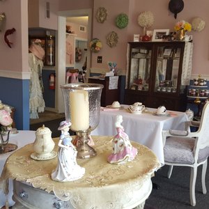 BELLA’S TEA ROOM - 16 Photos - Tea Rooms - 421 St John St, Havre de ...