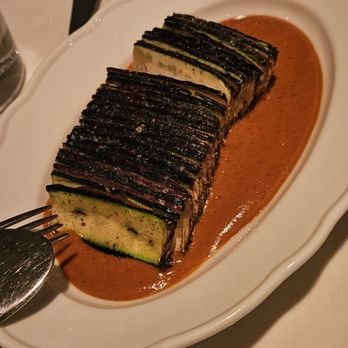 CAMPHOR - Updated June 2025 - 2186 Photos & 418 Reviews - 923 East 3rd ...