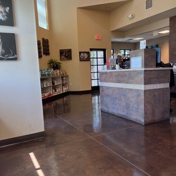 TOWN CENTER ANIMAL HOSPITAL - Updated June 2024 - 179 Photos & 291 ...