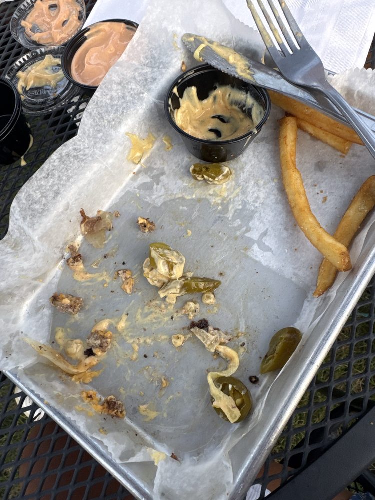 RILEY’S BAR + BURGER - Updated December 2025 - 42 Photos & 34 Reviews ...