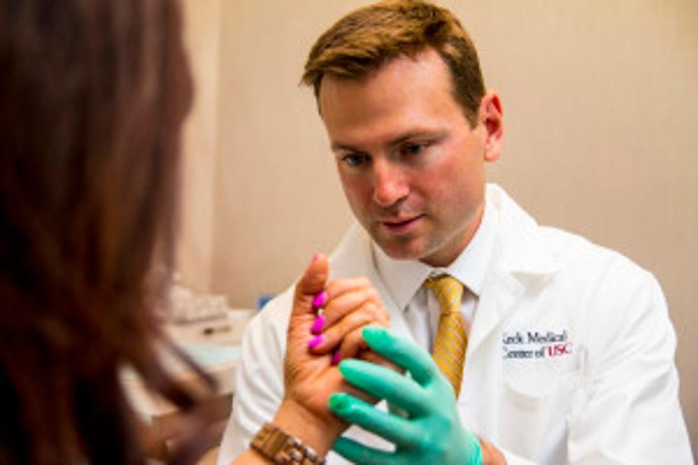 DANIEL C ALLISON MD, FACS - Updated September 2025 - 20 Reviews - 444 S ...