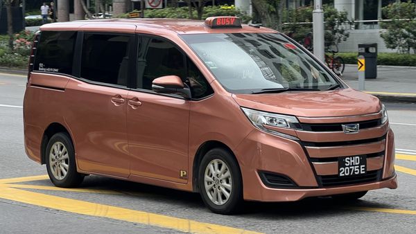 GROUP SHUTTLE SERVICE - Updated July 2025 - 54 Photos - 7130 S Orange ...