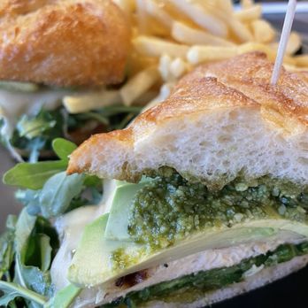 CRUMBS BREAKFAST, LUNCH & BAR - Updated July 2024 - 1581 Photos & 1357 ...