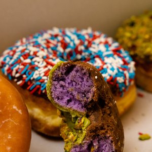 ROLLING PIN DONUTS - 611 Photos & 762 Reviews - Bakeries - 429 San ...