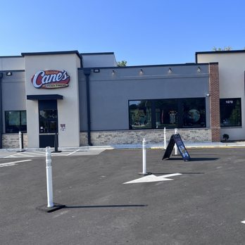RAISING CANE’S - Updated December 2025 - 136 Photos & 76 Reviews - 1070 ...