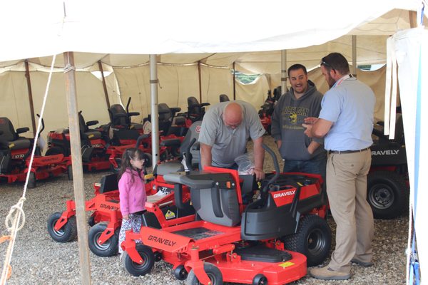 BALL EQUIPMENT - SANDUSKY - Updated December 2025 - 12 Photos - 600 S ...