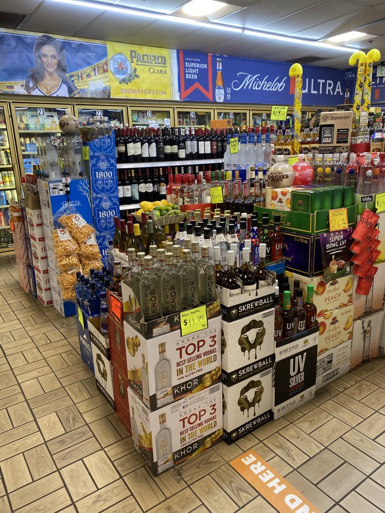 MICHAEL’S MARKET - Updated November 2025 - 41925 Motor Car Pkwy ...