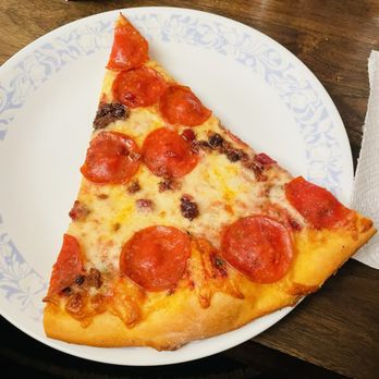 GEORGIO’S GOURMET PIZZA - Updated December 2025 - 25 Photos & 72 ...
