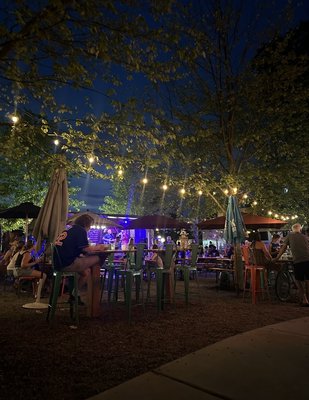WANDERLUST BEER GARDEN - Updated October 2025 - 61 Photos & 23 Reviews ...