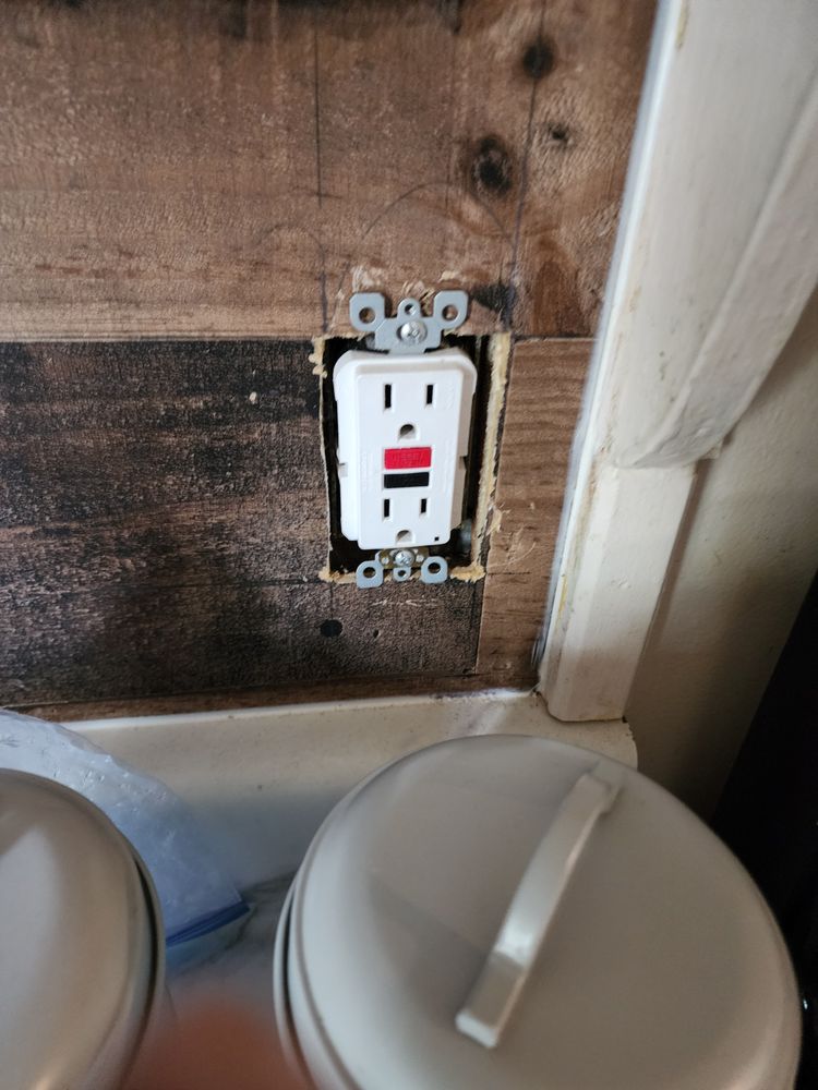 DANCING BEARS INN DB BOUTIQUE AND CABINS - Updated March 2025 - 167 ...