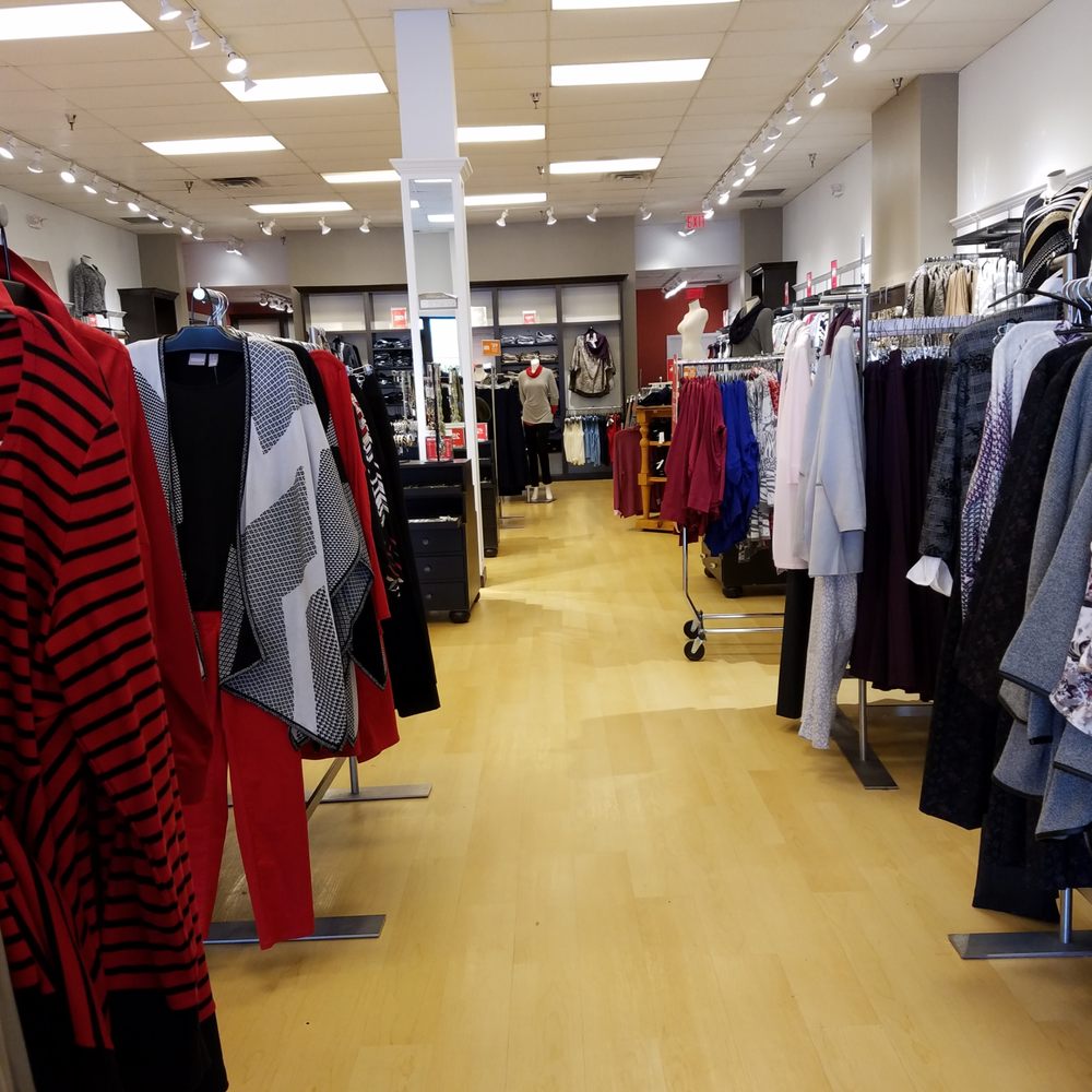 CHICO’S OFF THE RACK - Updated July 2024 - 3035 Outlet Dr, Edinburgh ...