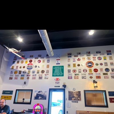 RAILSIDE HIGHWAY DINER - Updated August 2025 - 20 Photos - 718 Lincoln ...