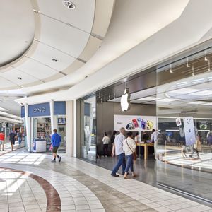 MERRIMACK PREMIUM OUTLETS - Updated July 2024 - 133 Photos & 156 ...