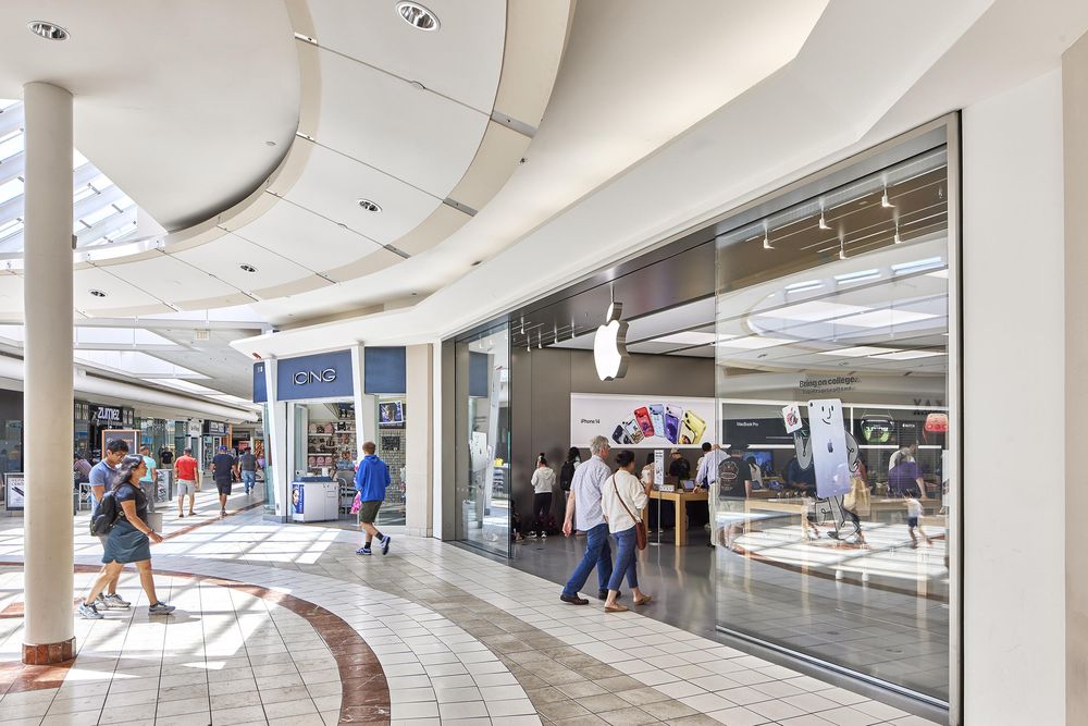 THE MALL OF NEW HAMPSHIRE - Updated November 2024 - 40 Photos & 46 ...