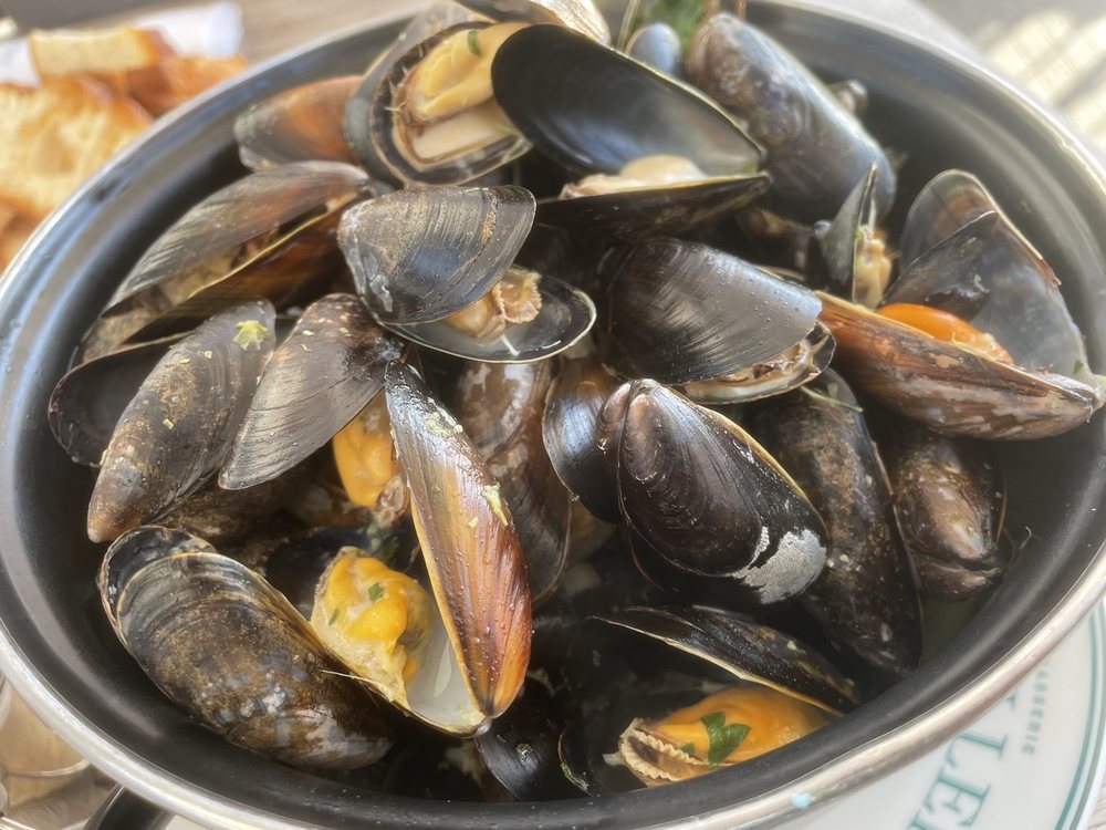 BRASSERIE SCHILLER & GOETHE BAR - Updated December 2025 - 49 Photos ...