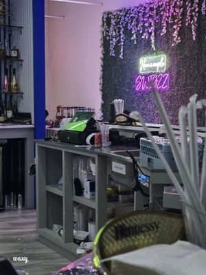 SWIGZZ RESTAURANT AND LOUNGE - Updated November 2024 - 29 Photos & 21 ...