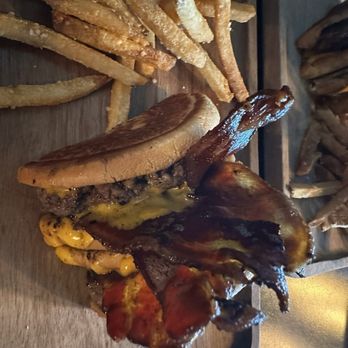 NEVERMIND AWESOME BAR & EATERY - Updated August 2025 - 359 Photos & 555 ...