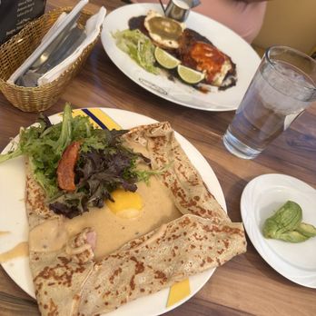 THE PARLOUR - Updated October 2025 - 379 Photos & 181 Reviews - 1716 ...