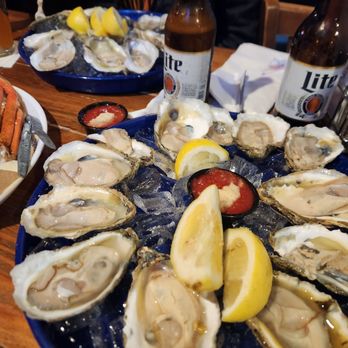 STEAMHOUSE LOUNGE - Updated April 2025 - 1384 Photos & 1090 Reviews ...