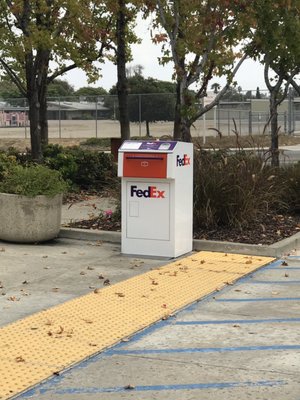 FEDEX SHIP CENTER - Updated November 2024 - 36 Photos & 109 Reviews ...