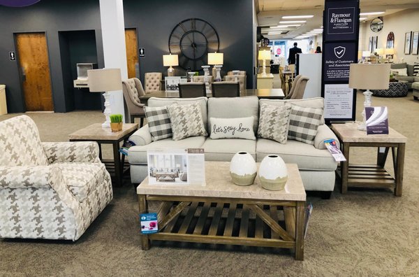 Raymour and flanigan outlet ma store