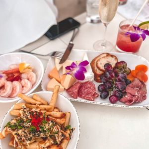 HOUSE WITHOUT A KEY - 2020 Photos & 1103 Reviews - 2199 Kalia Rd ...