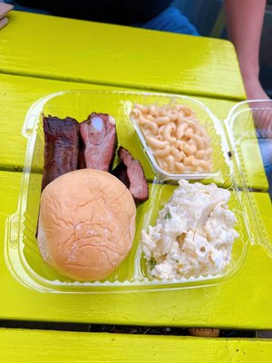 ROAD RUNNER BARBEQUE - Updated September 2025 - 84 Photos & 171 Reviews ...