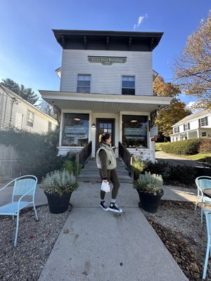 SWEET WILLIAM’S COFFEE SHOP & BAKERY - Updated October 2025 - 73 Photos ...