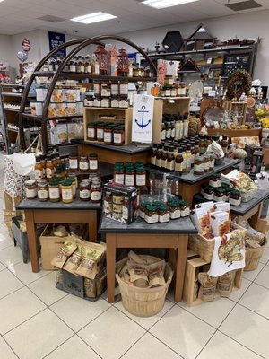 NAVY EXCHANGE - Updated January 2026 - 16 Photos & 16 Reviews - 693 ...